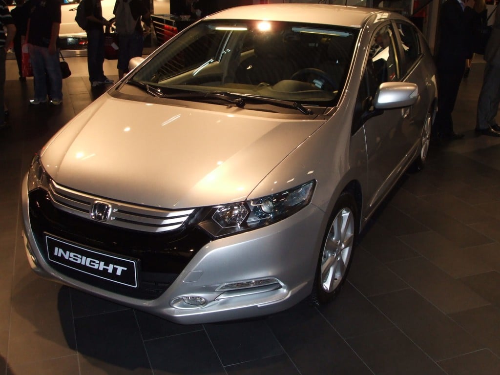 Honda Insight vs Toyota Prius