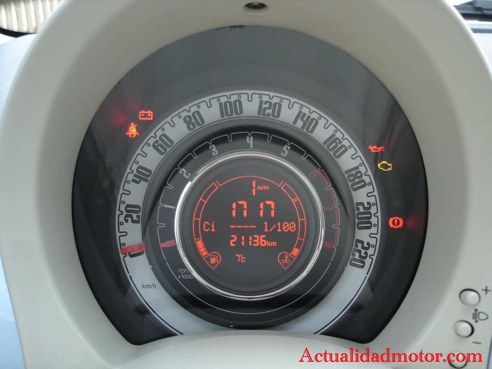 Test Fiat 500 Duallogic 1.4 16V 100CV, agile, divertente e bella (II)