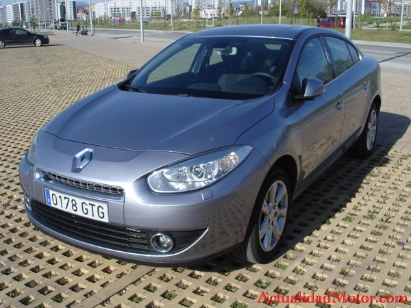 Test Renault Fluence 1.5 dCi 110 CV Dynamique, good mix of trends (part ...