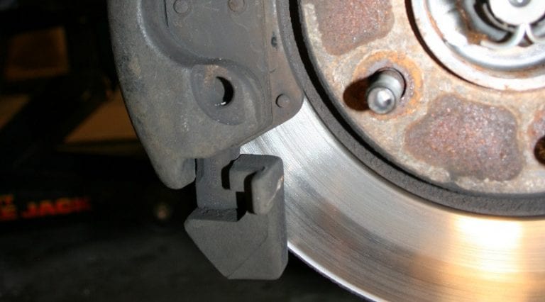 Auto Vibriert Beim Bremsen