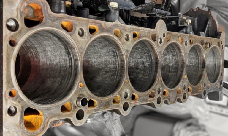 O bloco do motor: o que é, do que é feito, peças, tipos, fabricação