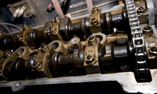 Engine noise caused by hydraulic tappets