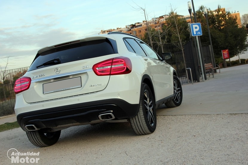 Test Mercedes GLA 220 CDI 4Matic, behind the wheel