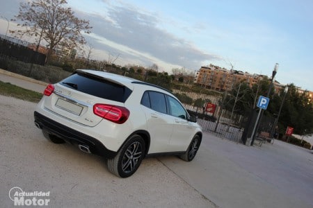 Prueba Mercedes GLA 220 CDI 4Matic, al volante