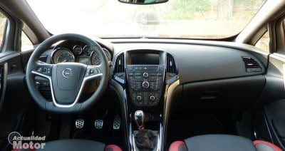 Prueba Opel Astra GTC 2.0 CDTi Biturbo, equipamiento, precio y conclusiones