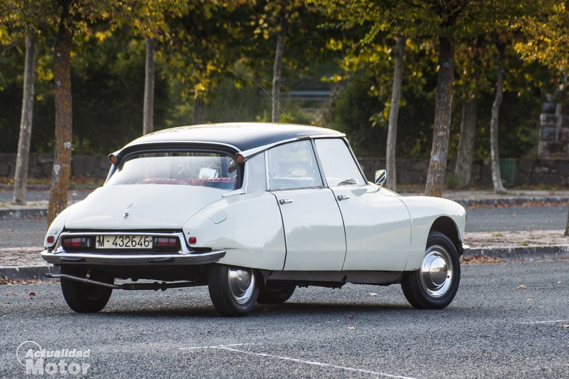 Retrotest Citroën DS 19, 60 years being an icon