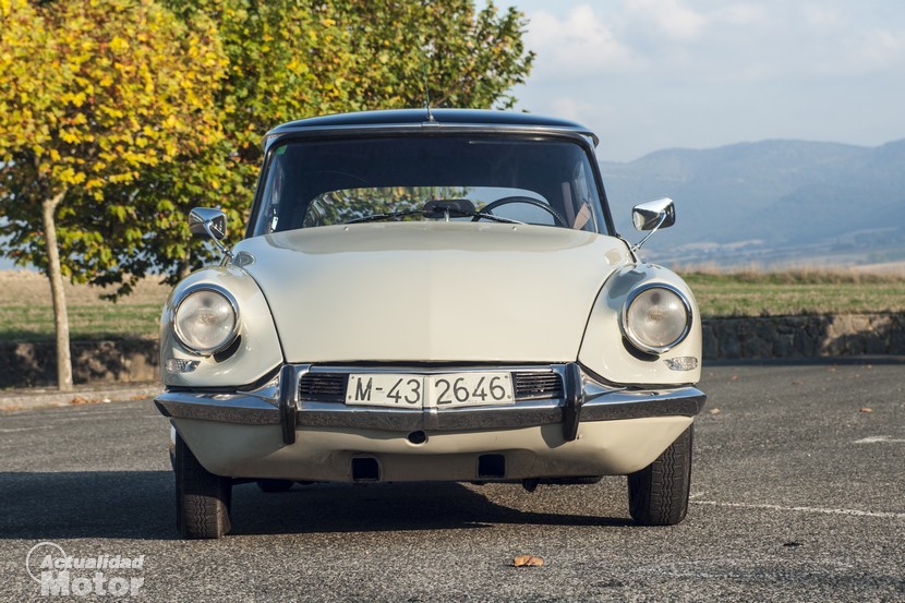 Retrotest Citroën DS 19, 60 years being an icon