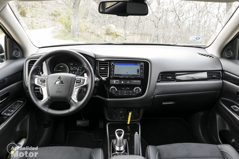 Test Mitsubishi Outlander PHEV, lo studente eccezionale