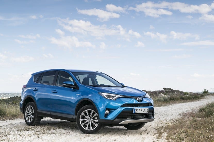 Essai Toyota RAV4 Hybrid, le SUV devient hybride