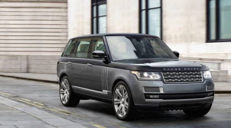 El próximo Land Rover Range Rover atacará a los Bentayga y Cullinan