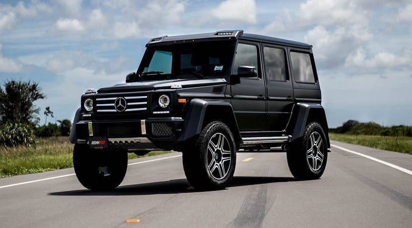 Clash of the Titans: Mercedes G 550 from Renntech and Brabus 550 Adventure