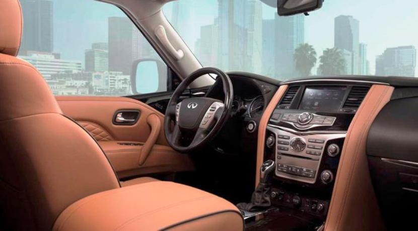 Infiniti presents an in-depth review of the large QX80 SUV