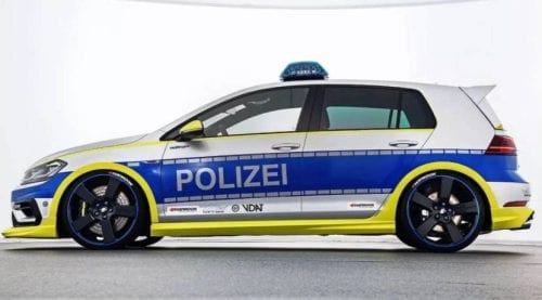 Volkswagen cede a la policía alemana un impresionante Golf R de 400 CV