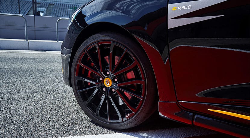 Renault Clio RS 18, ¡edición limitada más extrema y con escape Akrapovic!