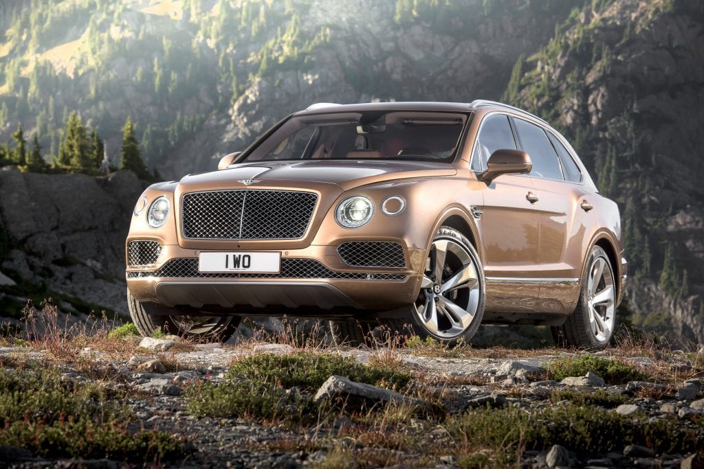 Bentley confirme qu’un nouveau moteur V8 hybride est en route…