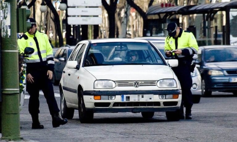 Consultar multas de tráfico: por matricula, con Clave y más