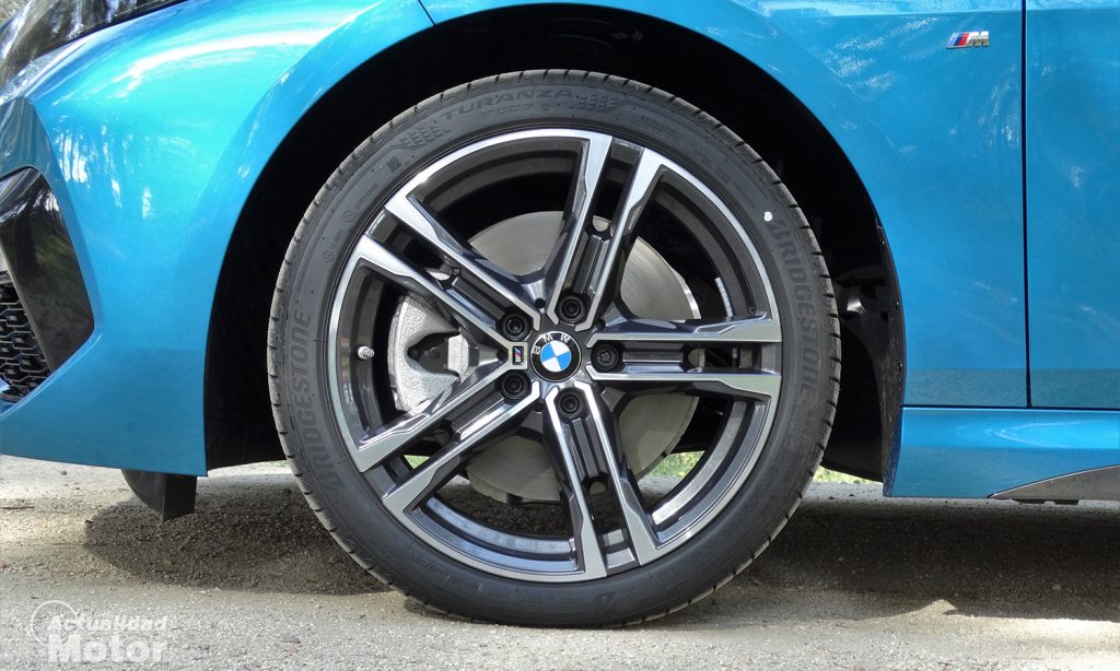 How to change a wheel correctly and safely (video)