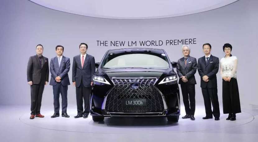 El Lexus LM debuta, como estaba previsto, en el Salón de Shanghai