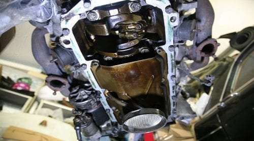 Le carter moteur : fonction, pièces, pannes, types...