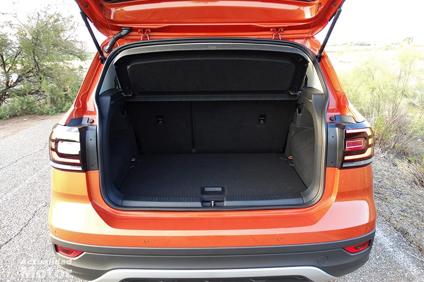 Test Volkswagen T-Cross 1.0 TSI 115 CV Sport (video)