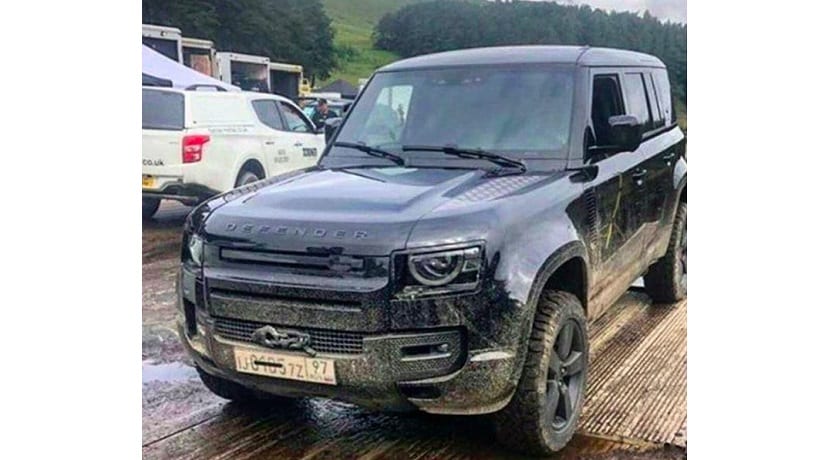 Novi Defender 2020 uhvaćen bez kamuflaže na snimanju najnovijeg filma o ...