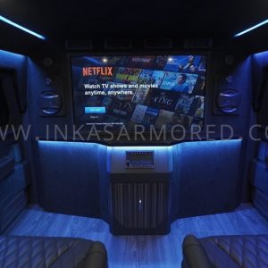 INKAS Sentry Civilian, el SUV para comprar el pan en días de disturbios