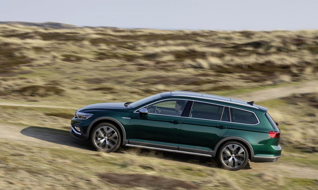El actualizado Volkswagen Passat llega a España con los siguientes precios