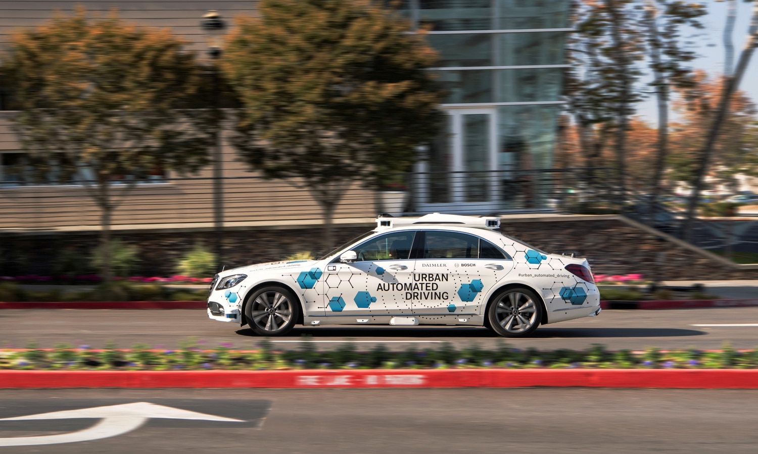 Mercedes-Benz y Bosch arrancan su proyecto de conducción autónoma