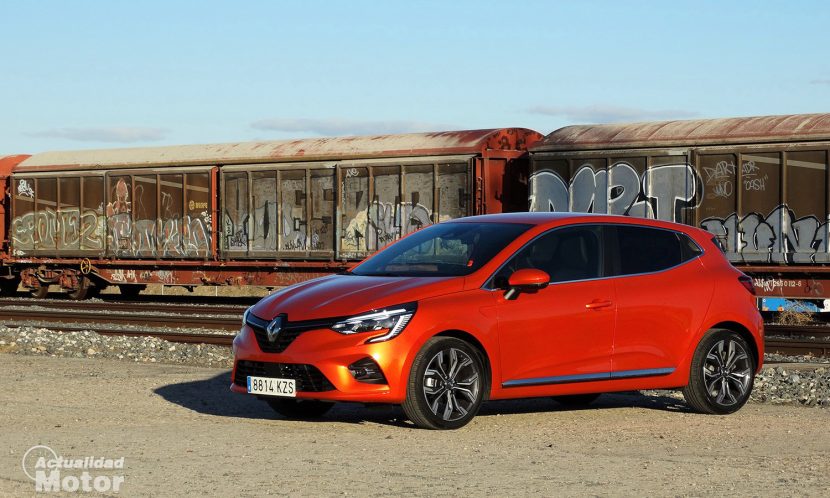 El Renault Clio, uno de los utilitarios más exitosos, cumple 30 años