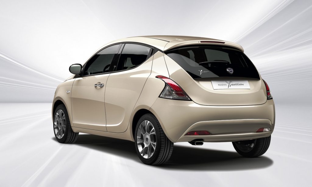 The Lancia Ypsilon receives the 1.0 Mild Hybrid block released in the ...