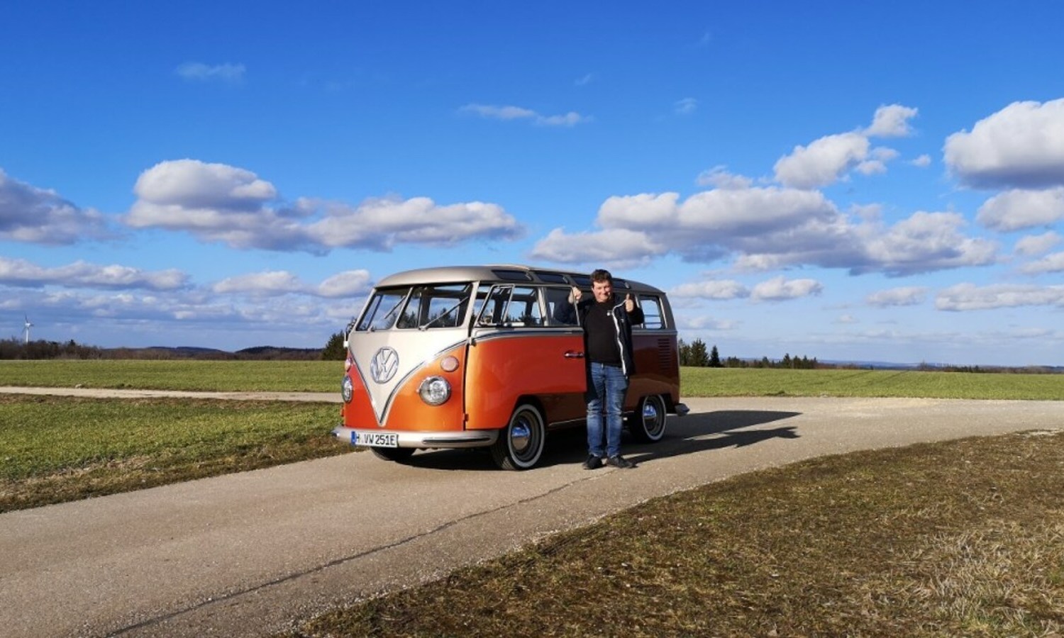 Volkswagen e-Bulli: electricity reaches the heart of the original T2 ...