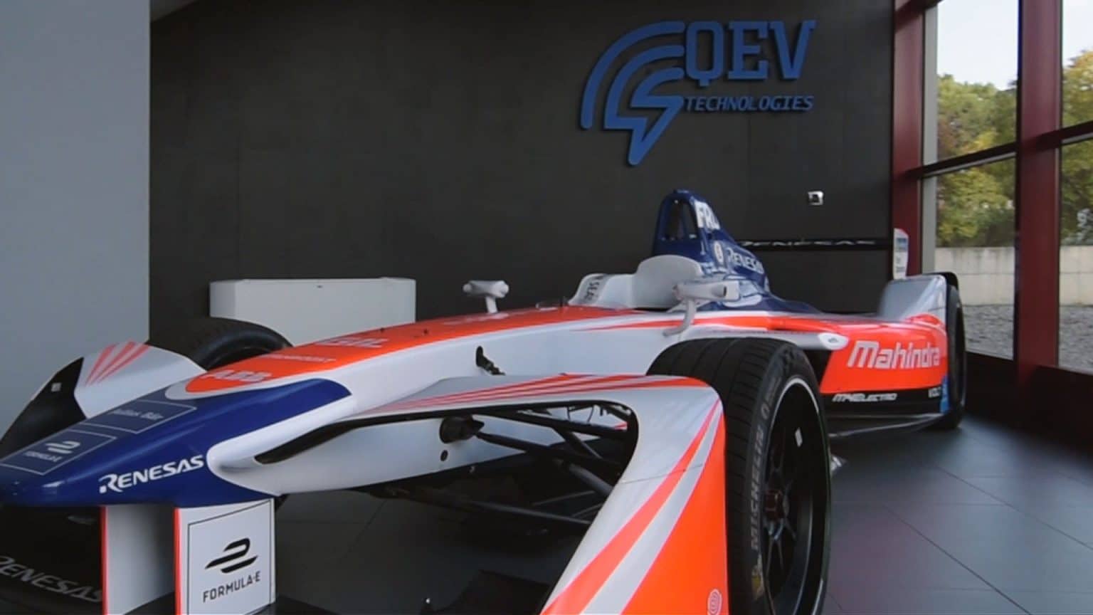 QEV Technologies: หลักสูตรฝึกอบรมสำหรับมอเตอร์สปอร์ต