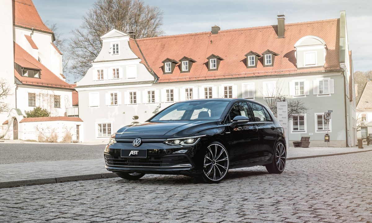 Lowered suspensions and distinctive wheels for the Volkswagen Golf, by ABT