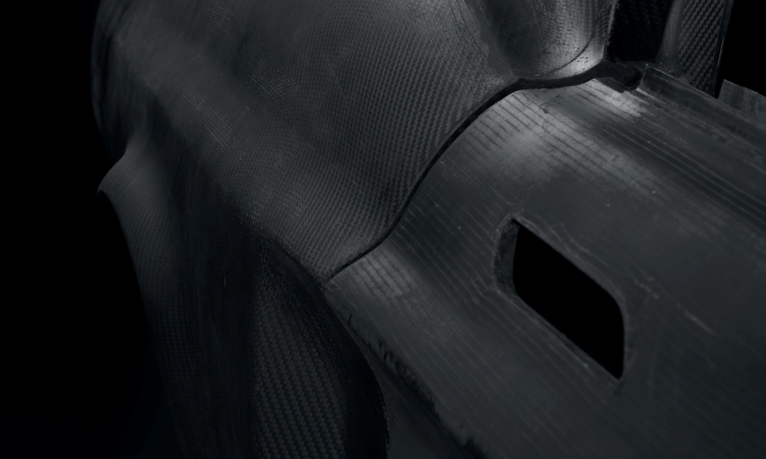 Aviar R67: el Ford Mustang ruso que no es lo que parece a simple vista