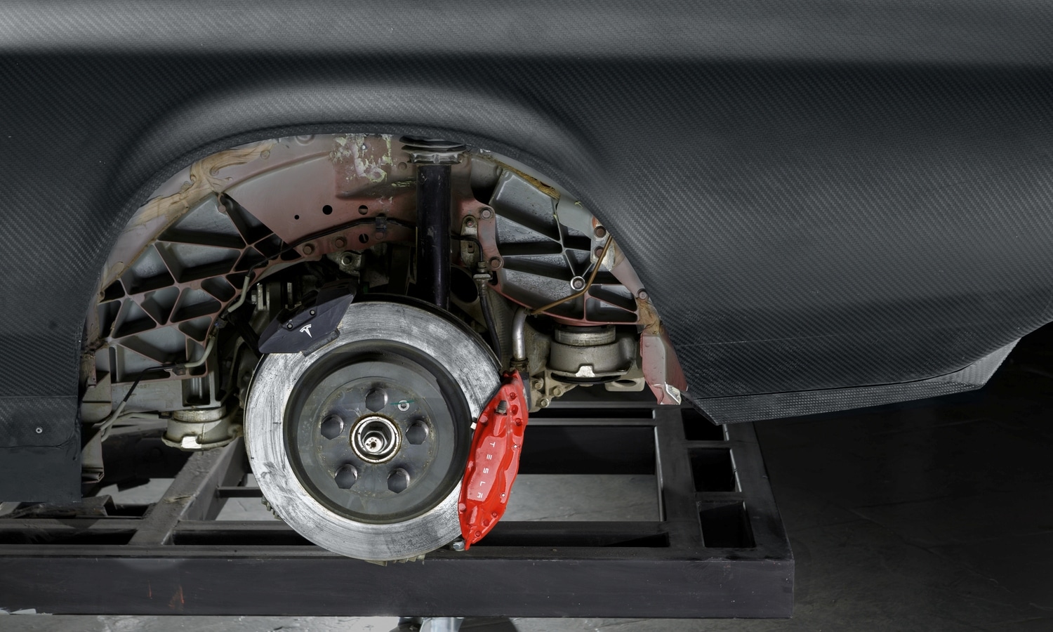 Avian R67: ruski Ford Mustang koji nije ono što se čini na prvi pogled