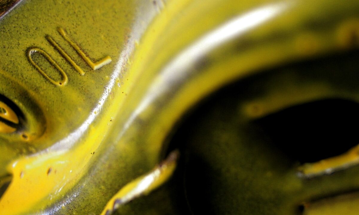 Guía sobre el aceite de motor: todo lo que tienes que saber