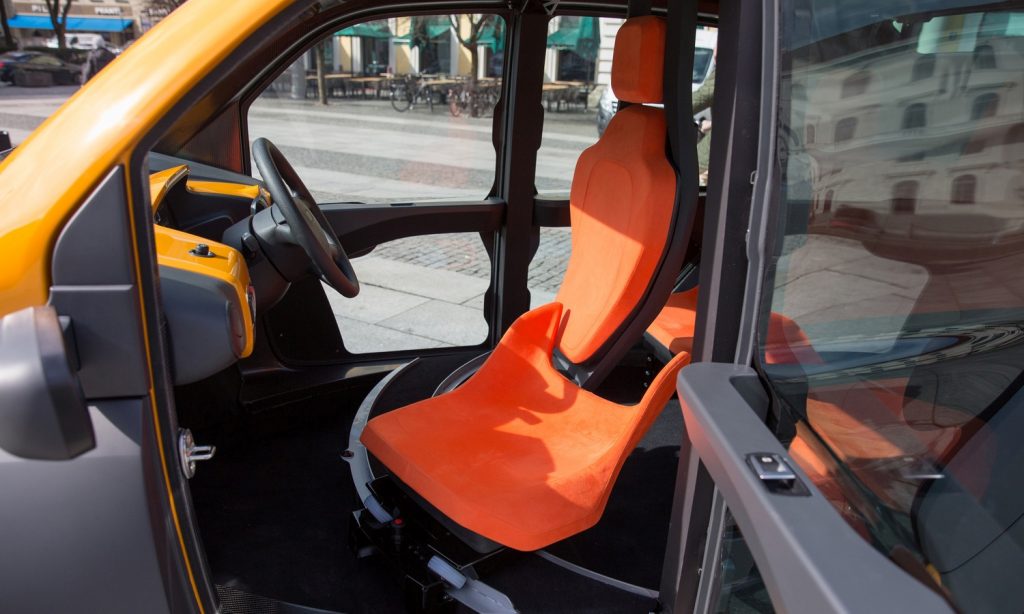 ACM City eTaxi: el futuro de las ciudades es eléctrico con carrocería mini