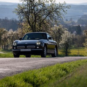 Luka EV Traditional: la electricidad toma cuerpo retro y pasaporte checo