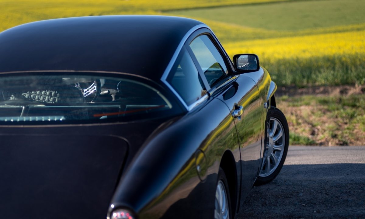 Luka EV Traditional: la electricidad toma cuerpo retro y pasaporte checo