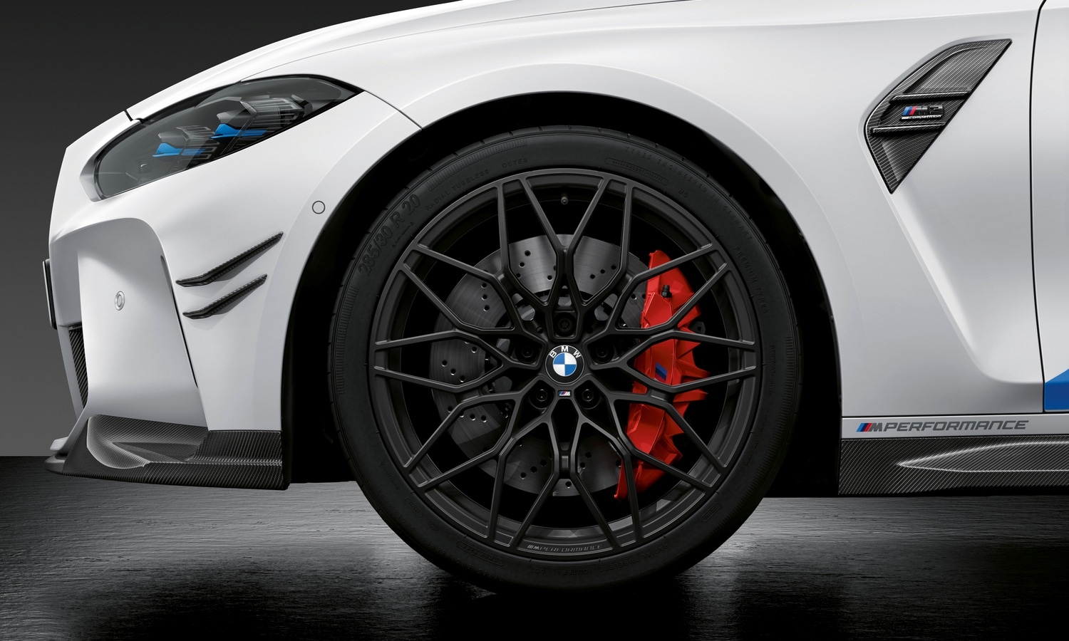 BMW M3 และ BMW M4 Coupé ใหม่ เปิดตัวชิ้นส่วน M Performance