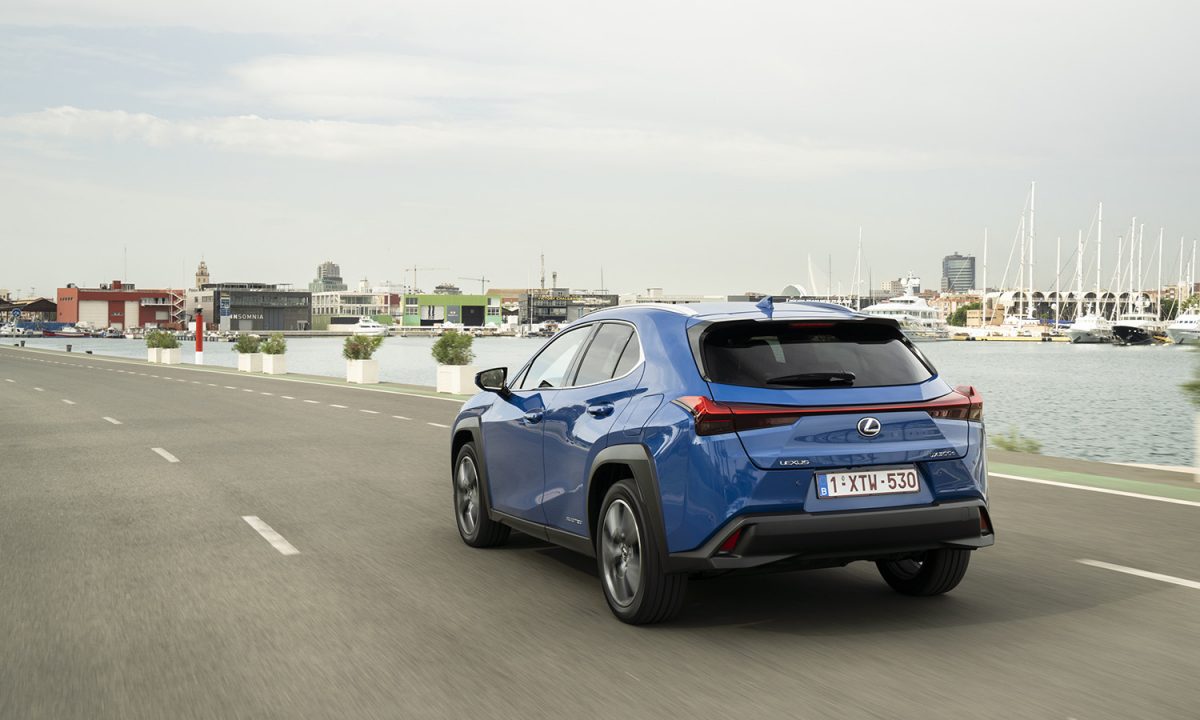 Test Lexus UX 300e, the first electric Lexus has a range of 315 km