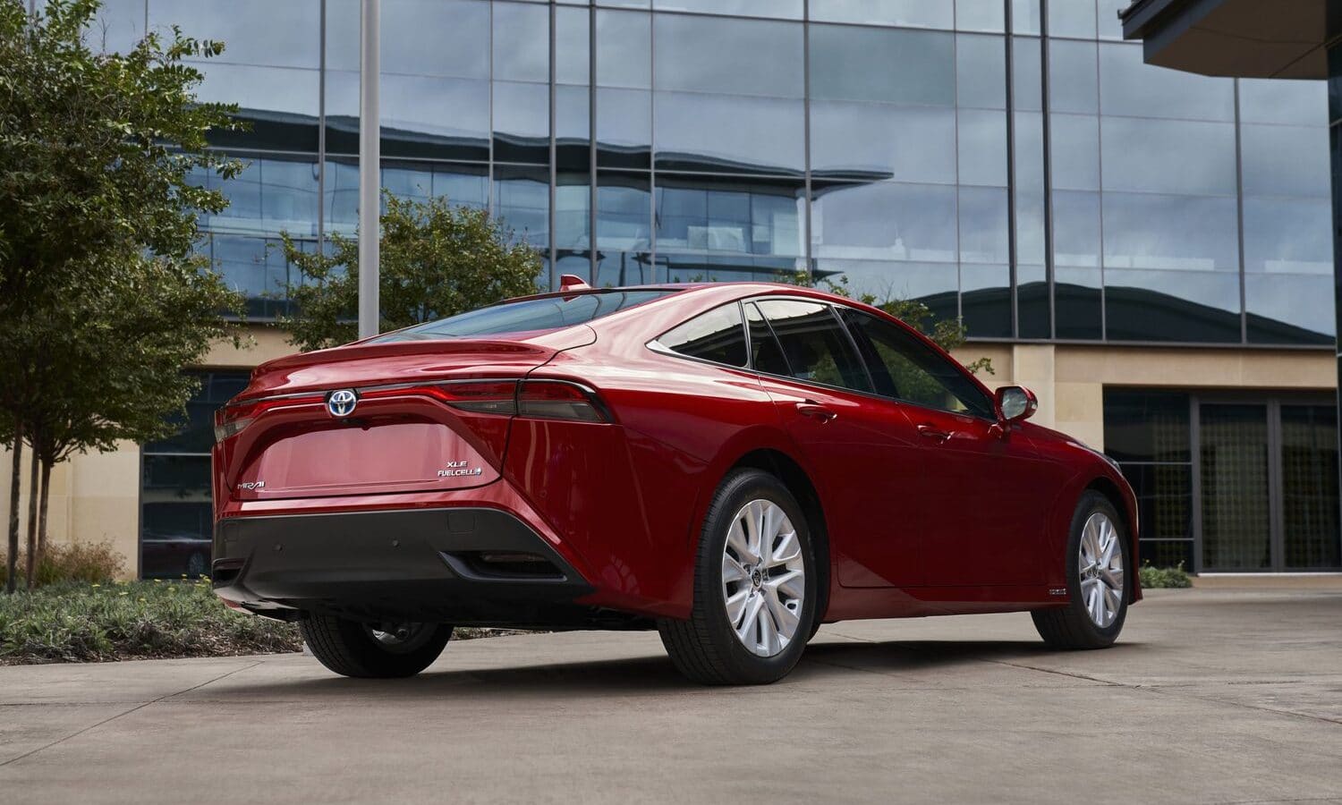 Toyota Mirai: The new generation lands with more technology and safety