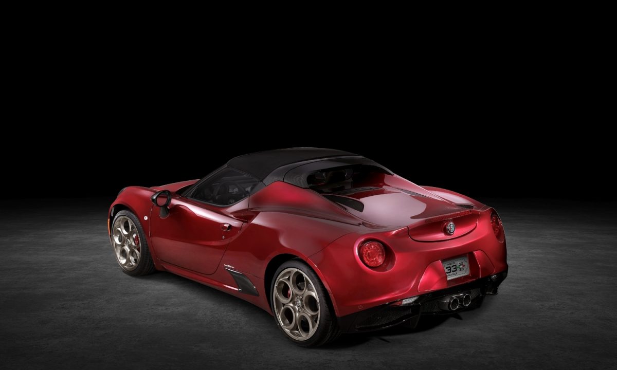 Alfa Romeo 4E: Así podría llamarse el sustituto del ya mítico 4C…
