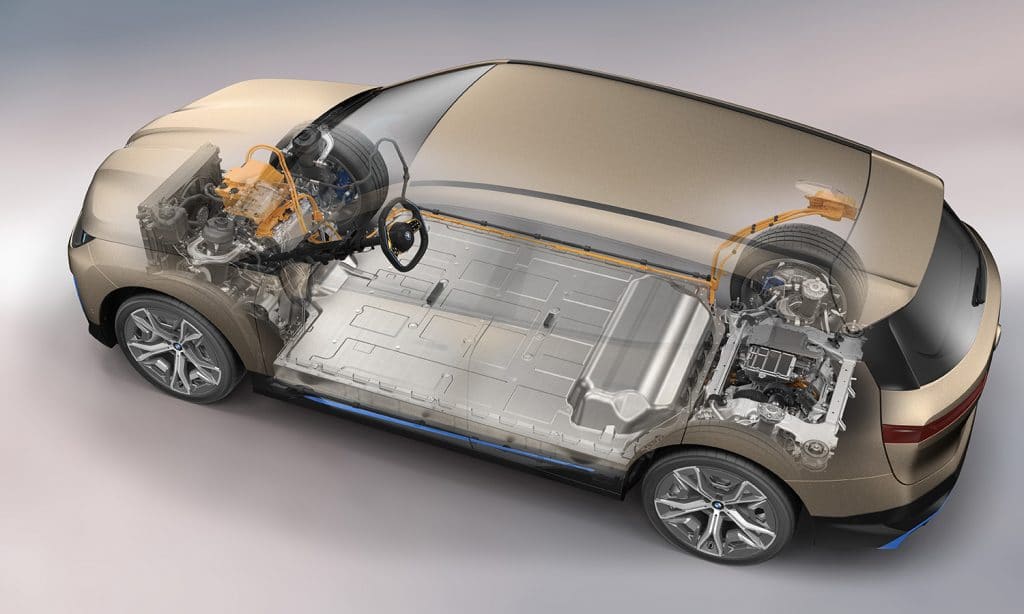 BMW iX, el gigante SUV eléctrico ya es oficial y llegará en 2021