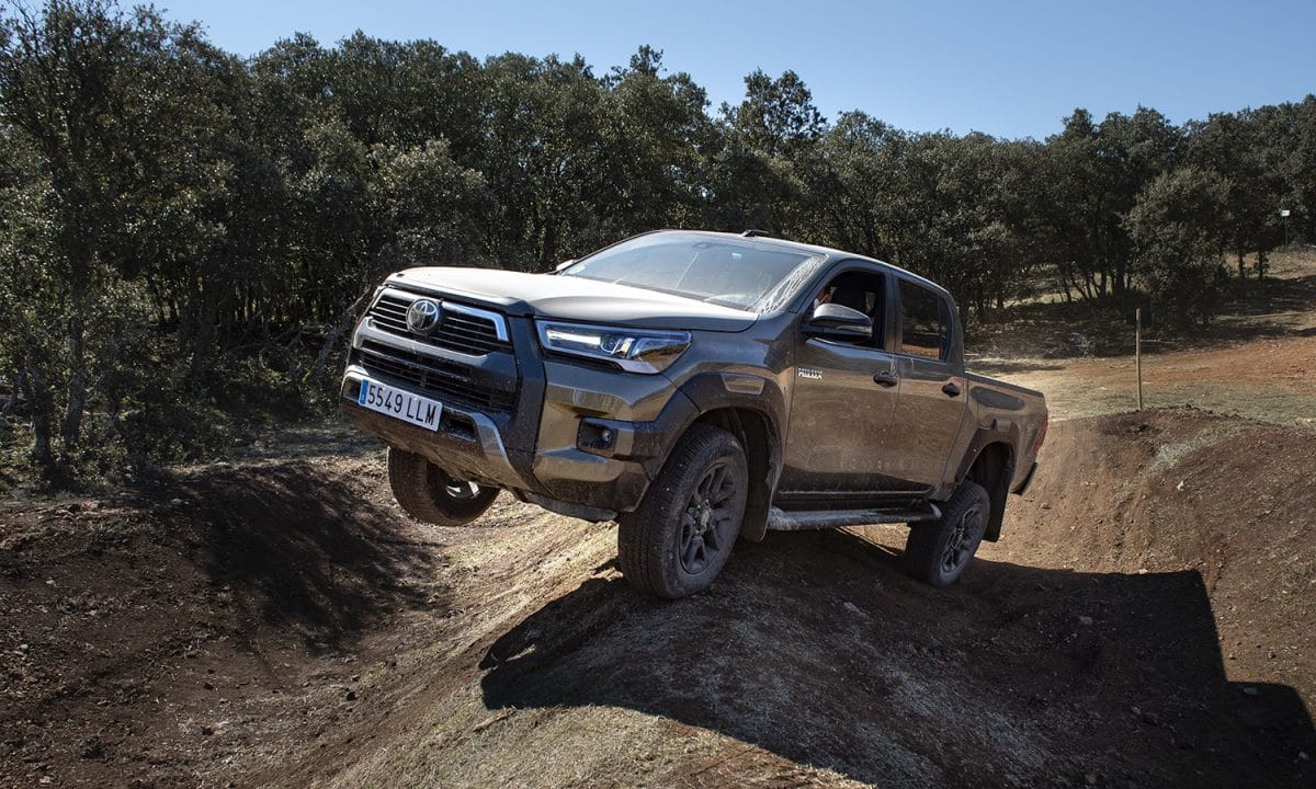 Toyota Hilux 2026: This is the new generation with electric and ECO ...