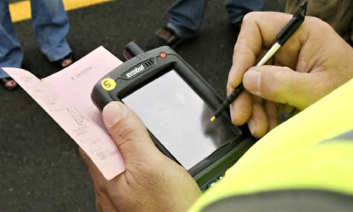 Cómo recurrir una multa: escribir una carta de alegaciones