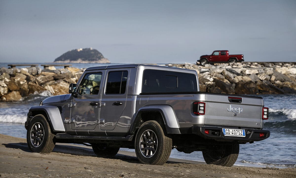 Jeep Gladiator 3.0 diesel V6 offroad test, much more than a pick-up