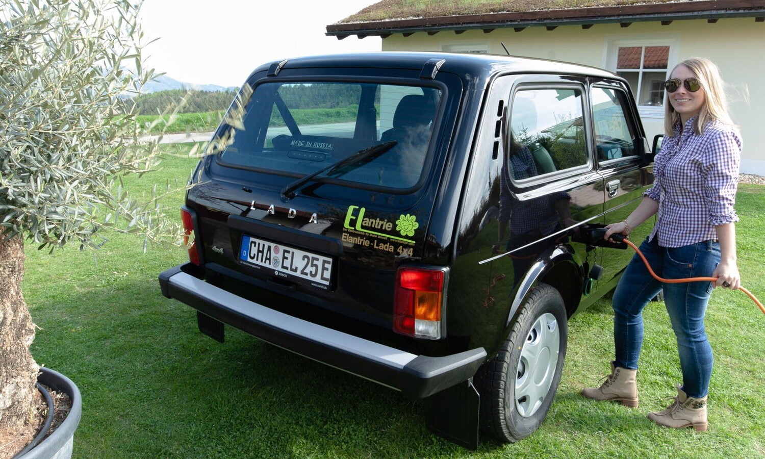 Lada Niva Electric by Elantrie: The Russian TT gets its batteries for ...