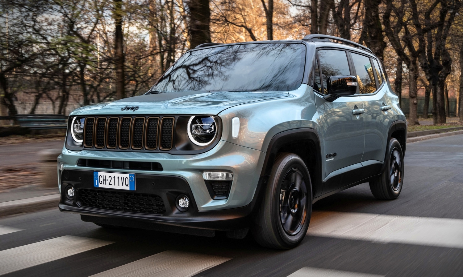 Jeep amplía su gama de híbridos con los Renegade y Compass e-Hybrid