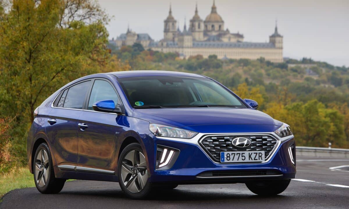 El eléctrico IONIQ 5 muestra teasers y confirma fecha de presentación